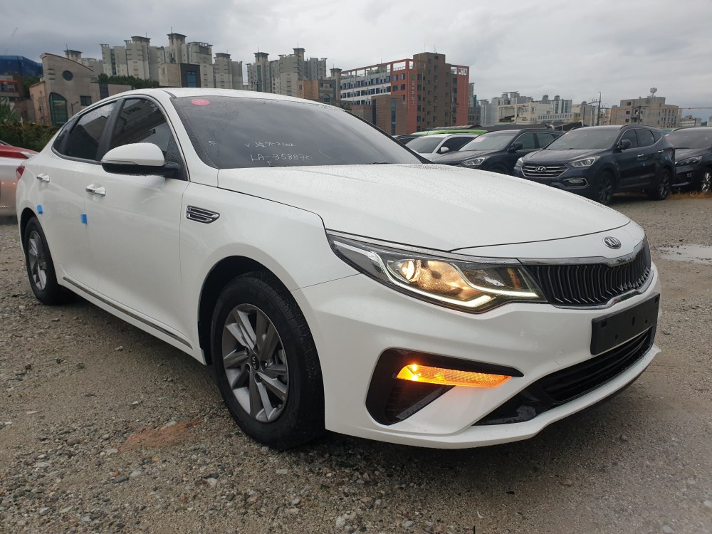 Kia K5 2,0 LPI | CARSBG11